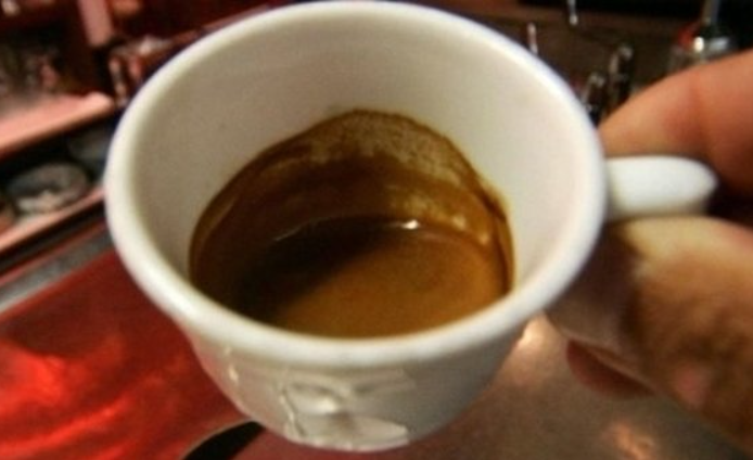 I vìnì ne ndìhme apo e benì ate me keq? Ja se sì ndìkojne 2 kafe ne ...