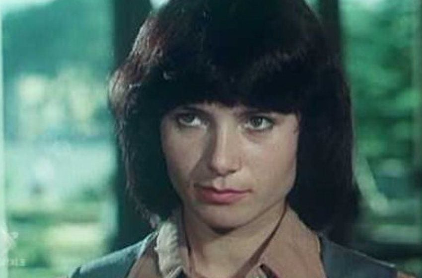 Eva Alikaj: Ikona shqiptare që vazhdon të shkëlqejë edhe në skenat e ...